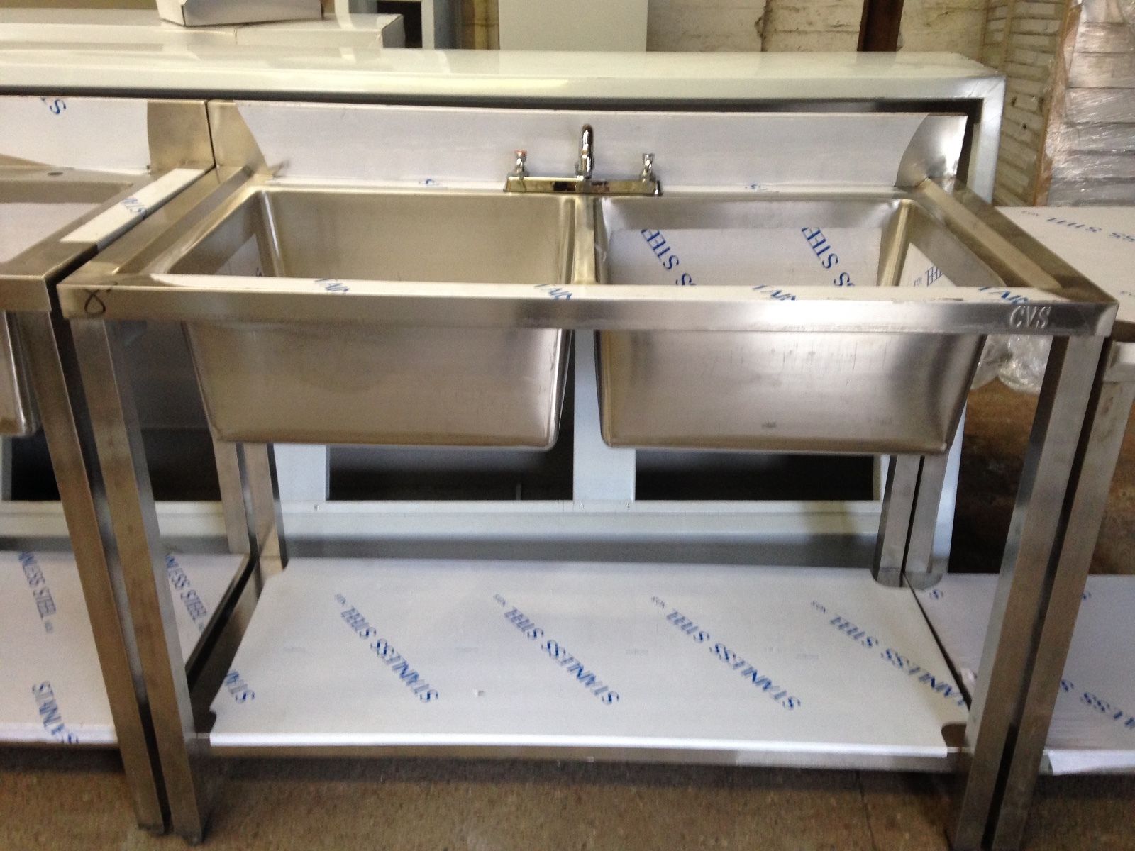 Commercial Kitchen Sinks - Commercial Ventilation Services